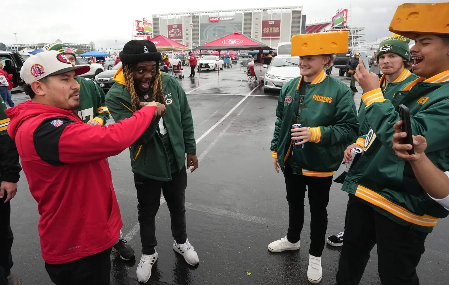 GREAT NEWS: How the ardent fan of the Green Bay Packers Won NFL Fan of ...